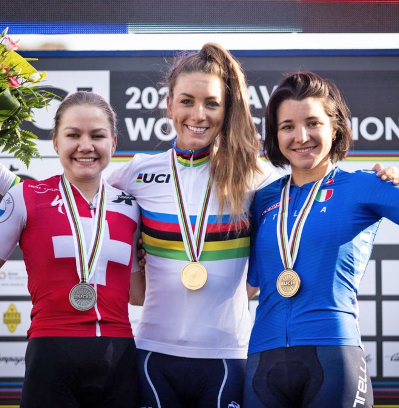 Podium PFP championne du monde Gravel #2 - AMSL FREJUS Les sports à fréjus